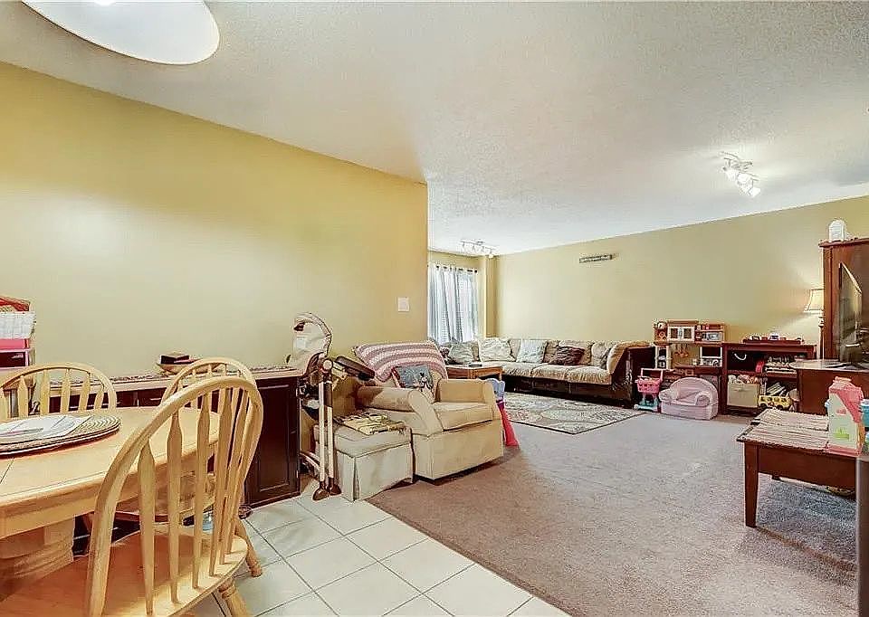 9 Nicholas Ct Spotswood NJ | Zillow