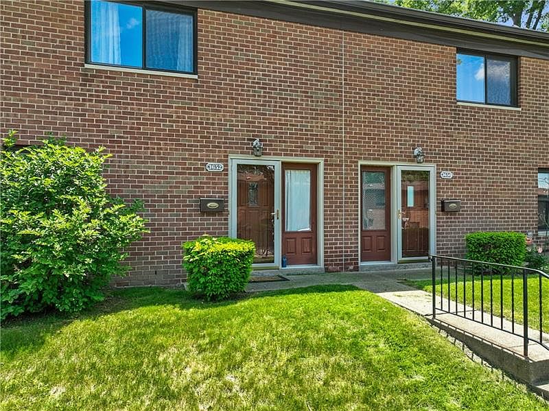 3652 Allendale Cir, Pittsburgh, PA 15204 | Zillow