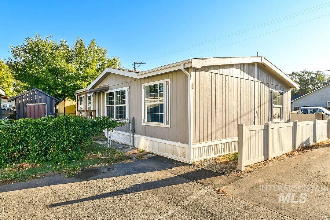 1951 N Hampton Rd TRLR B1, Boise, ID 83704 | Zillow