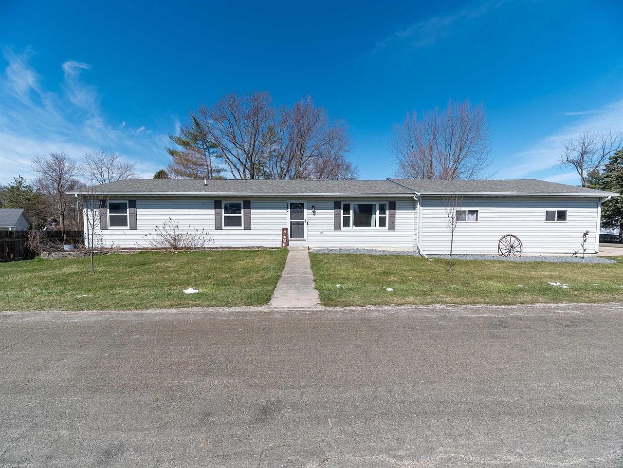 140 Blair Street, Lowell, WI 53557 | Zillow