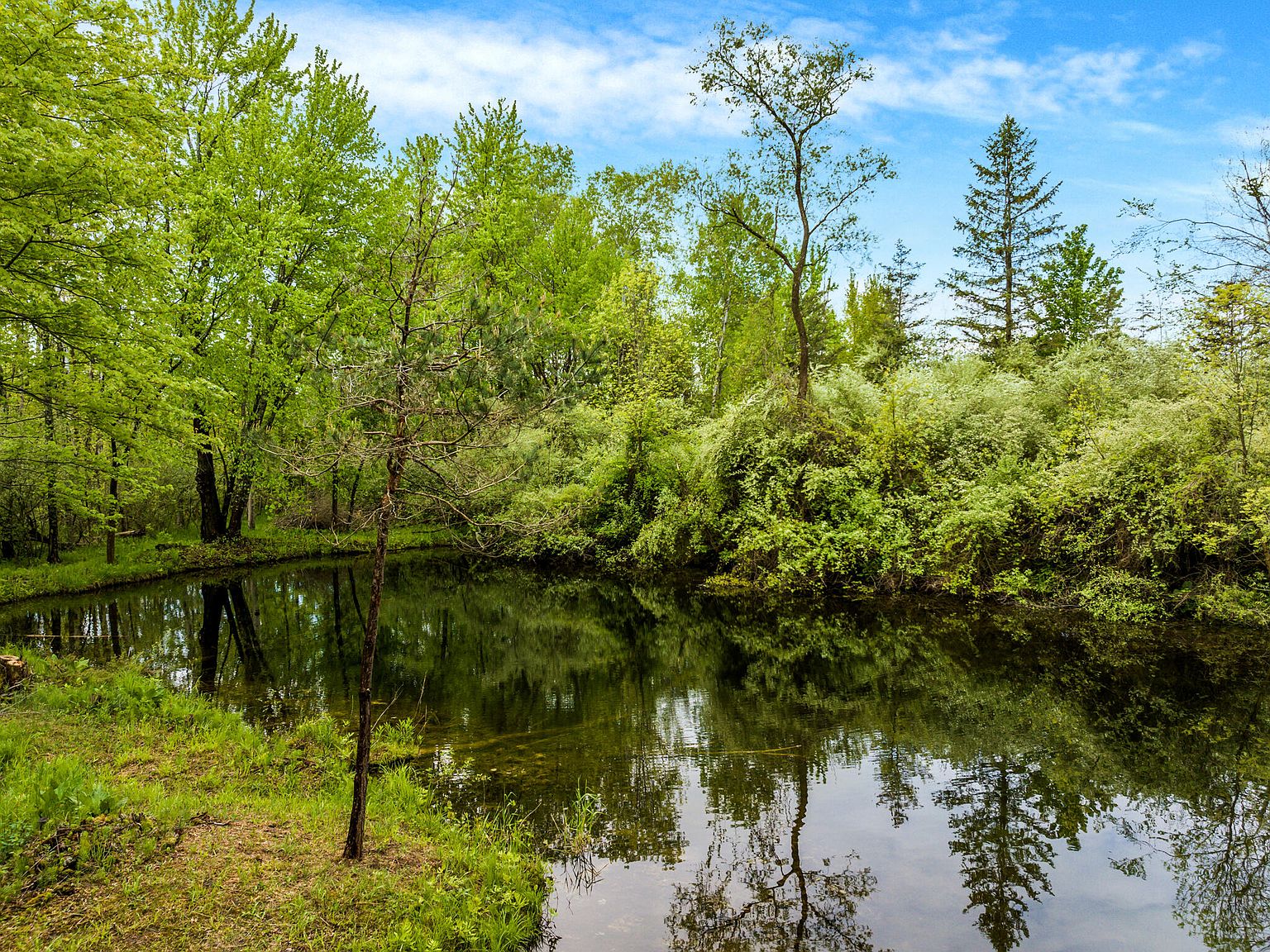 1442 E East First St, Scottville, MI 49454 | MLS #25025557 | Zillow