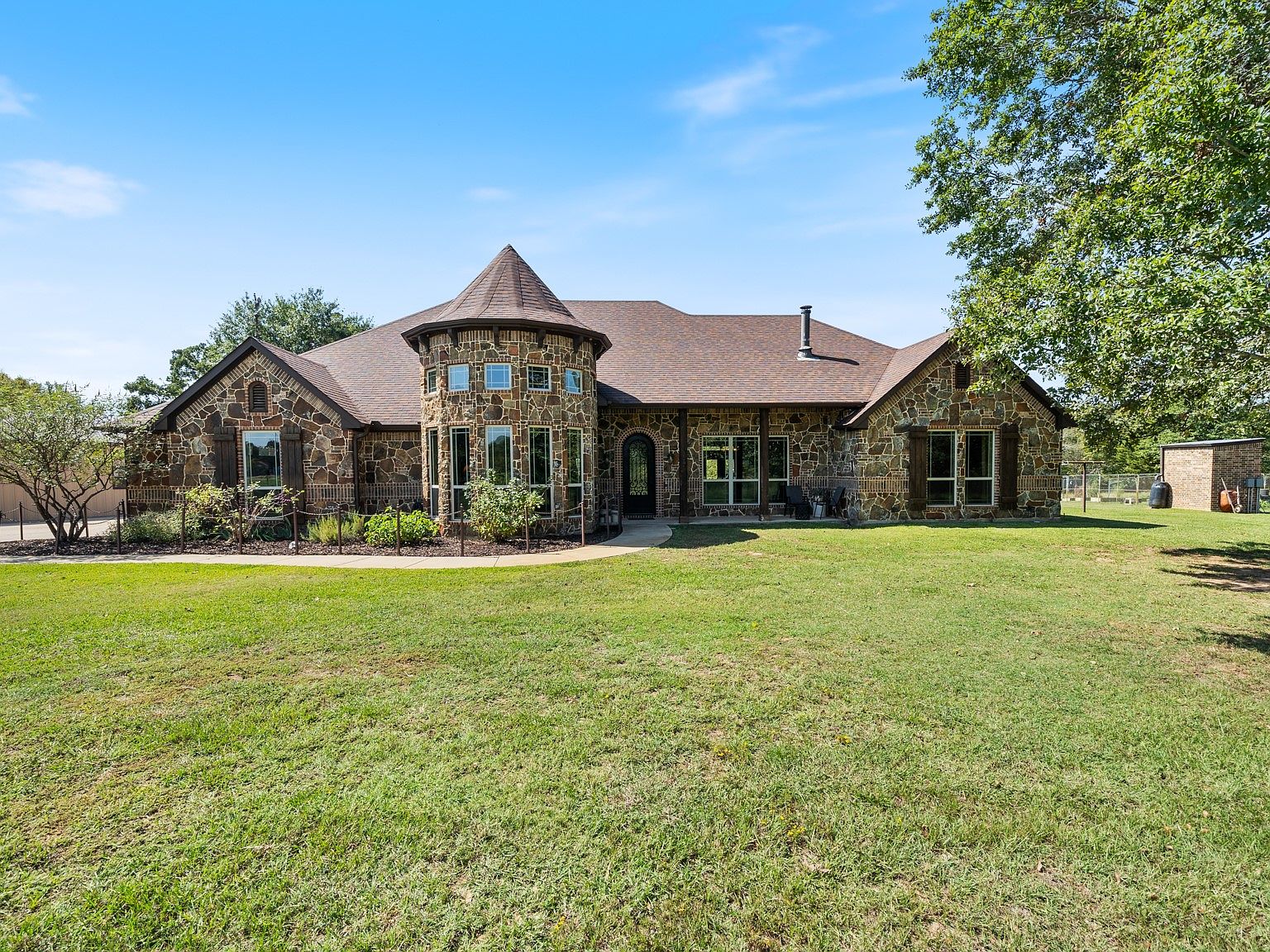 17830 County Road 4069, Kemp, TX 75143 | Zillow