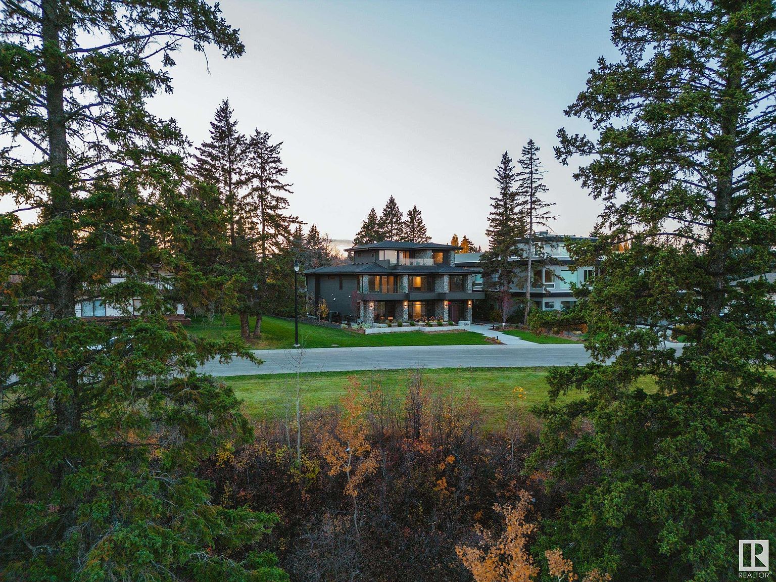 9616 Riverside Dr NW, Edmonton, AB T5N 3M6 | MLS #E4384877 | Zillow