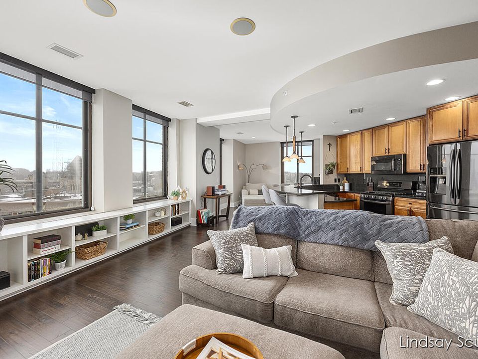60 Monroe Center St NW Grand Rapids MI | Zillow