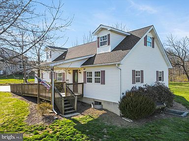 4134 Wood Dr, Walnutport, PA 18088 | Zillow