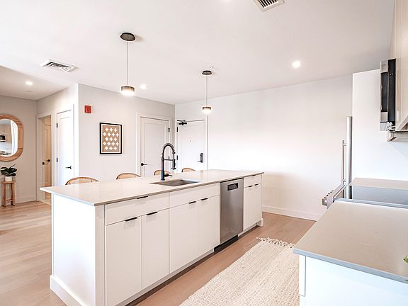 75 Chestnut Street UNIT 508, Portland, ME 04101 | MLS #1586384 | Zillow