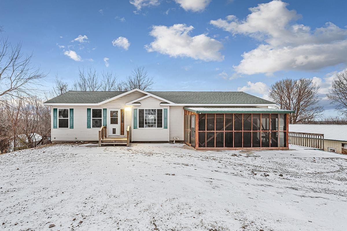 206 1/2 Frank Ave NE, Elysian, MN 56028 | MLS #6650248 | Zillow