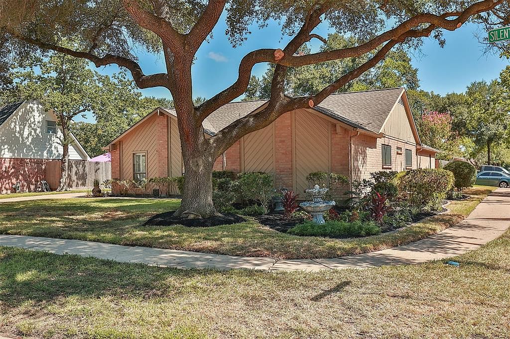 8106 Silent Cedars Dr, Houston, TX 77095 | MLS #2075558 | Zillow