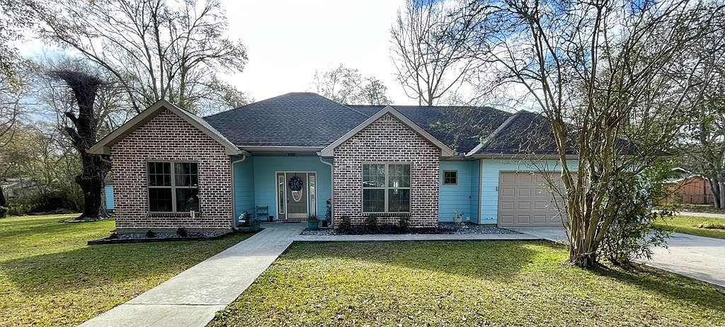 220 N Green Ave, Picayune, MS 39466 | MLS #179094 | Zillow