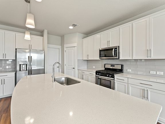 5400 Traviston Dr, Austin, TX 78738 | Zillow