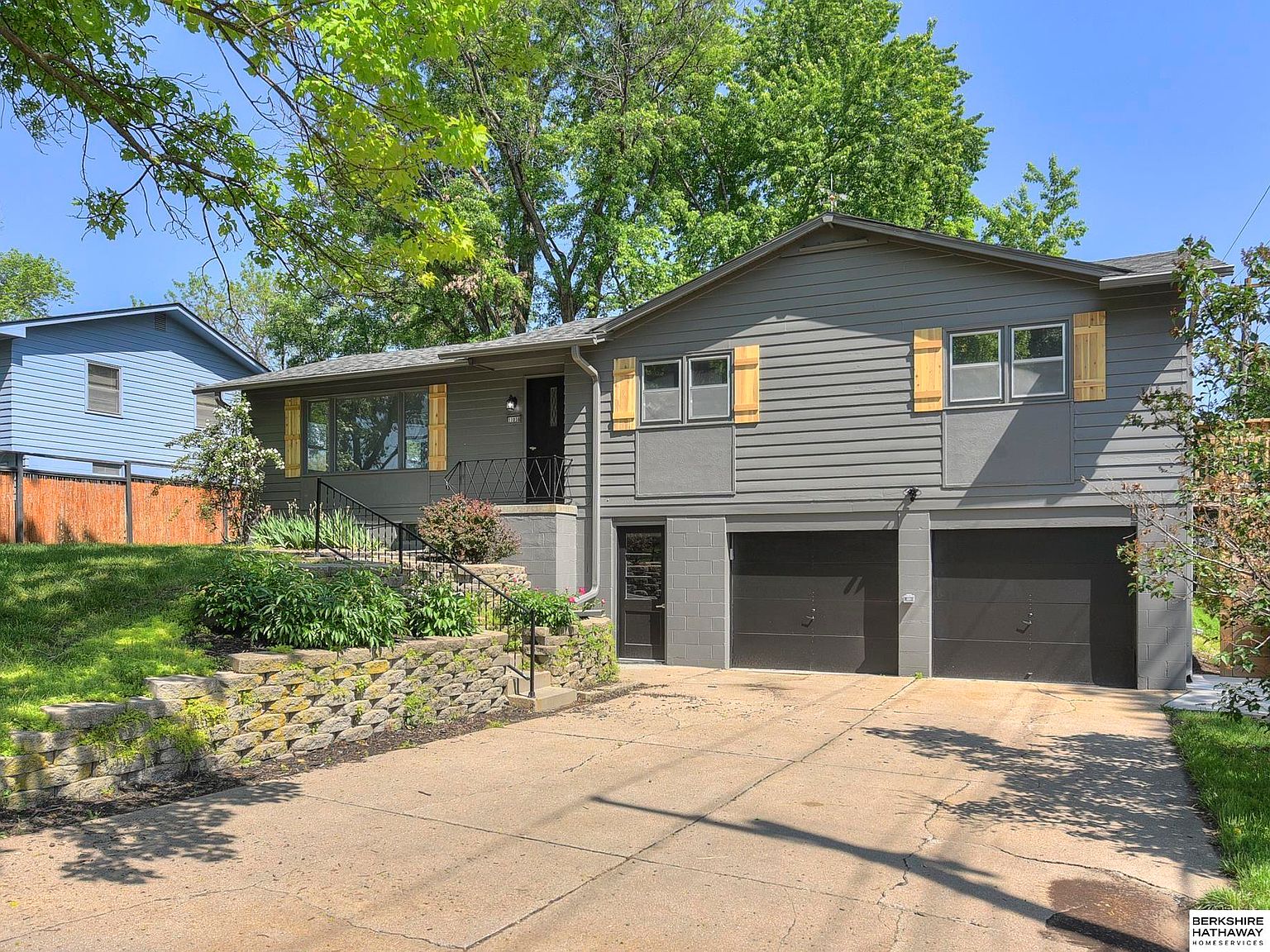 11038 Spring St, Omaha, NE 68144 | Zillow