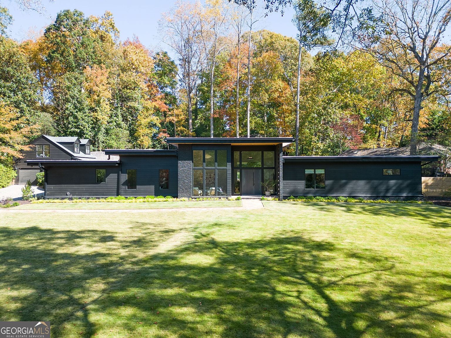 222 Pine Lake Dr, Sandy Springs, GA 30327 | MLS #10226250 | Zillow