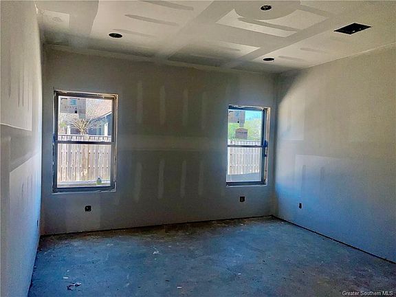 1102 Mary Diane McCall Dr, Lake Charles, LA 70605 | MLS #SWL25001646 ...