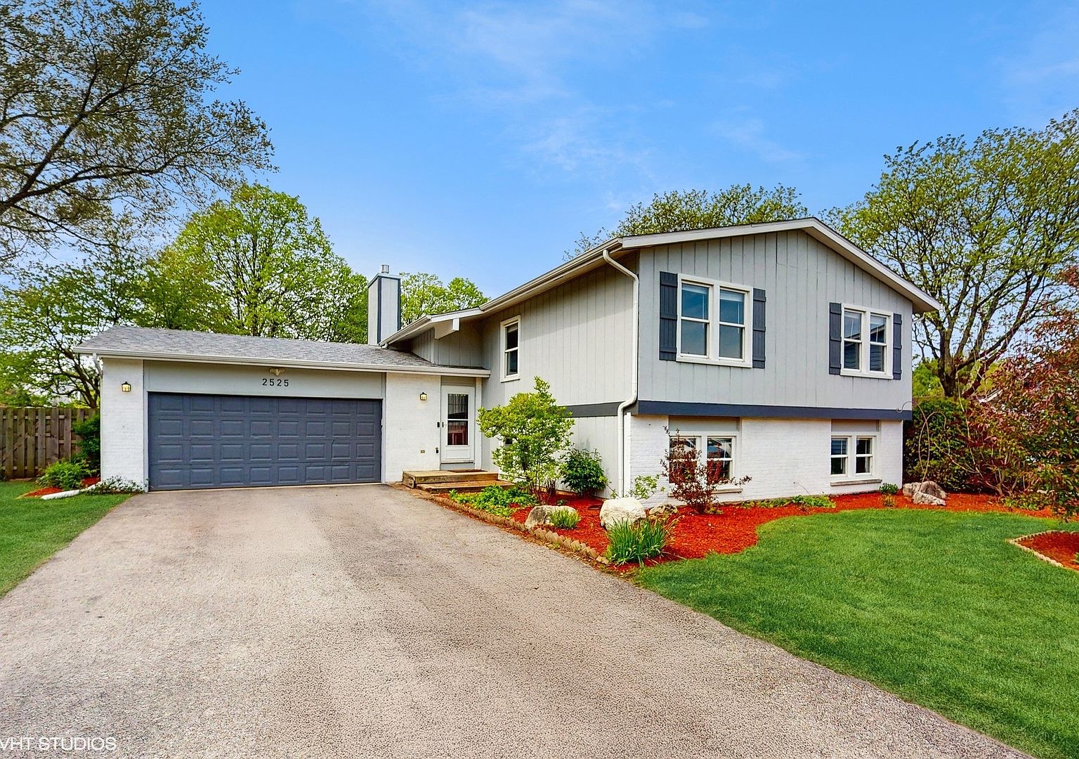2525 Ridge Rd, Aurora, IL 60504 | Zillow