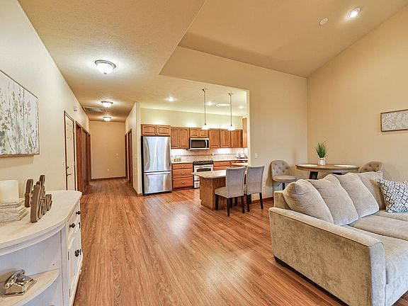 1735 E North Crescent Ave #1735, Spokane, WA 99207 | MLS #202322363 ...