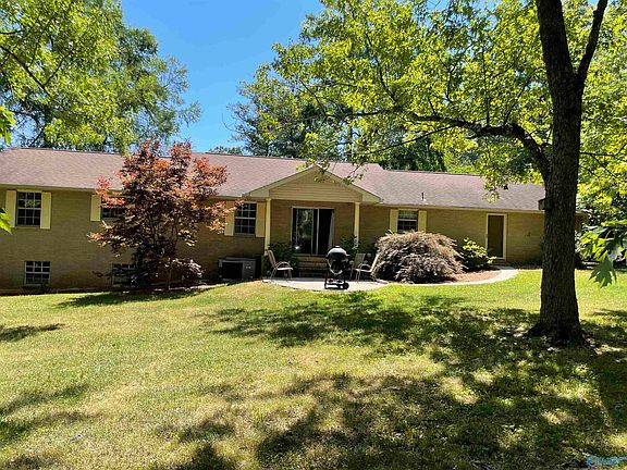 1906 Ruth St, Scottsboro, AL 35769 | MLS #21864451 | Zillow