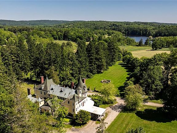 45 Hitchcock Lane, Millbrook, NY 12545 | MLS #H6314256 | Zillow