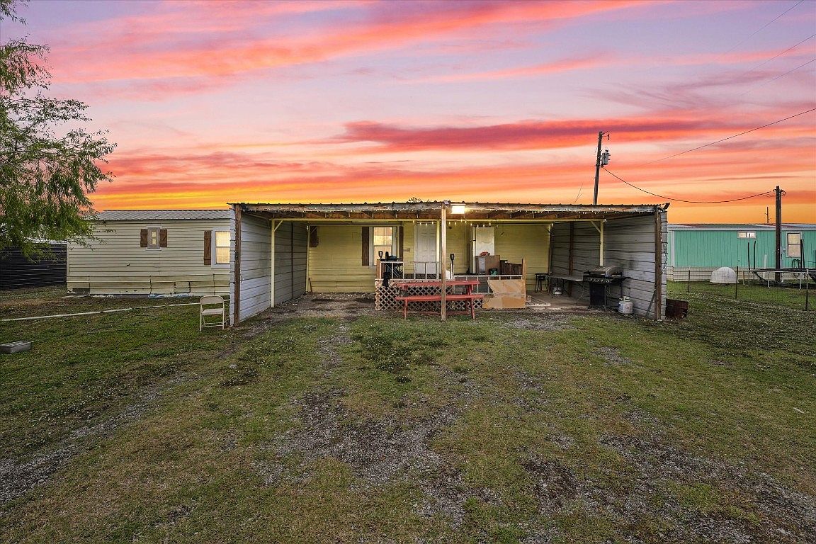 14013 County Road 511, Venus, TX 76084 | MLS #20464145 | Zillow