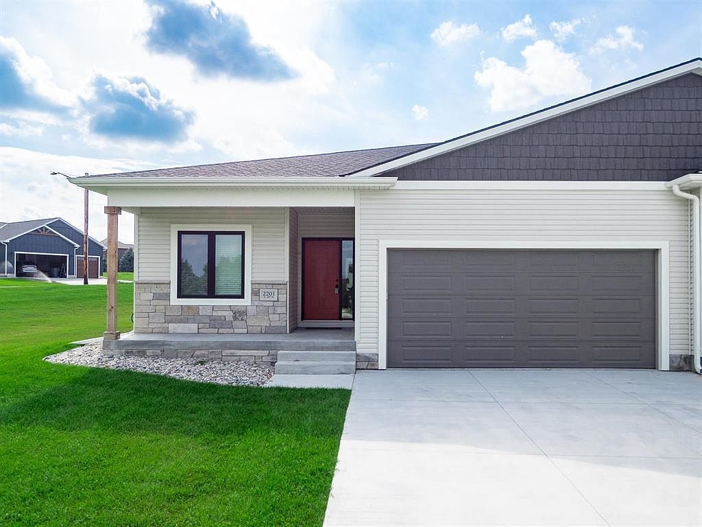 2205 N 26th St, Norfolk, NE 68701 | MLS #230595 | Zillow