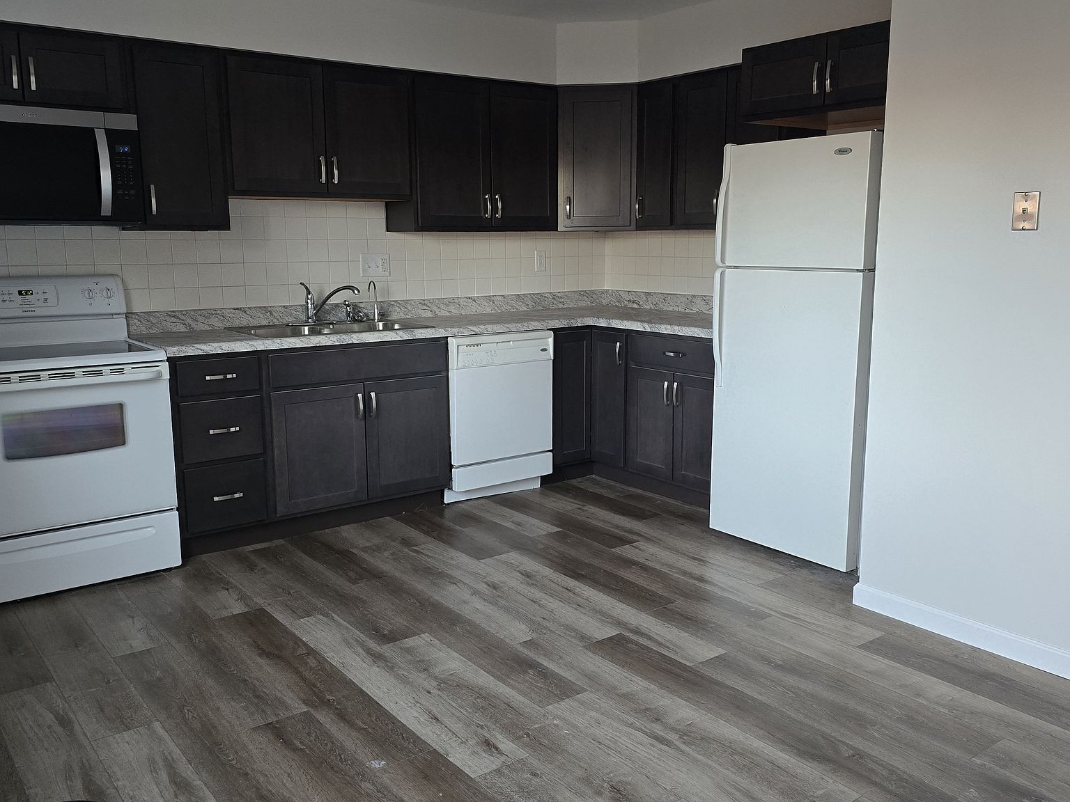 2213 Saratoga Dr APT 1, Springfield, IL 62704 | Zillow