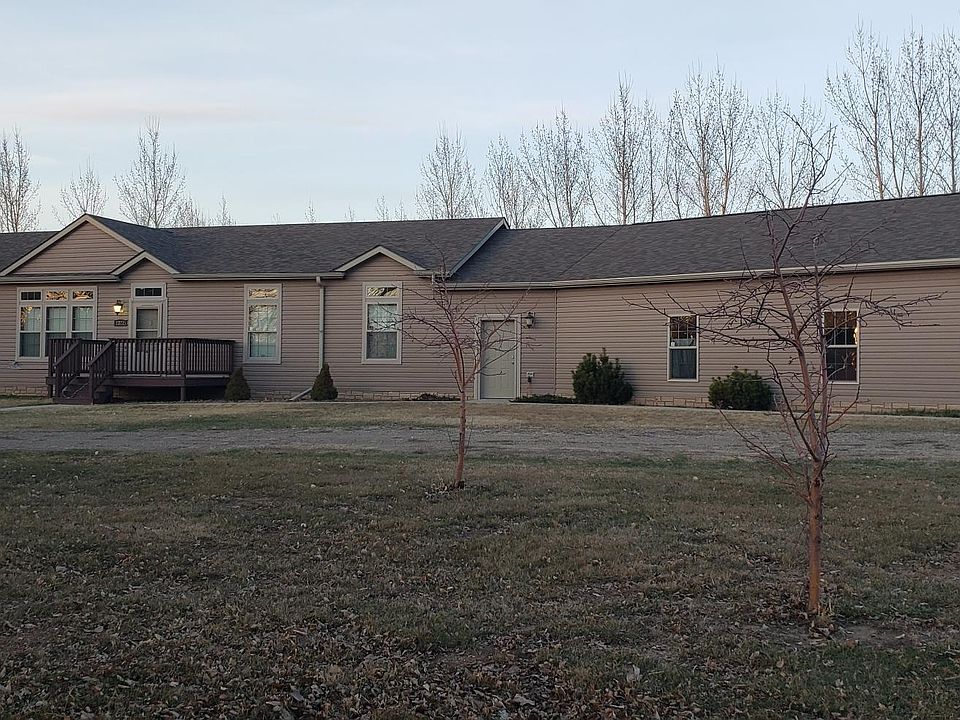 2822 Country Dr, Mobridge, SD 57601 | MLS #24-127 | Zillow