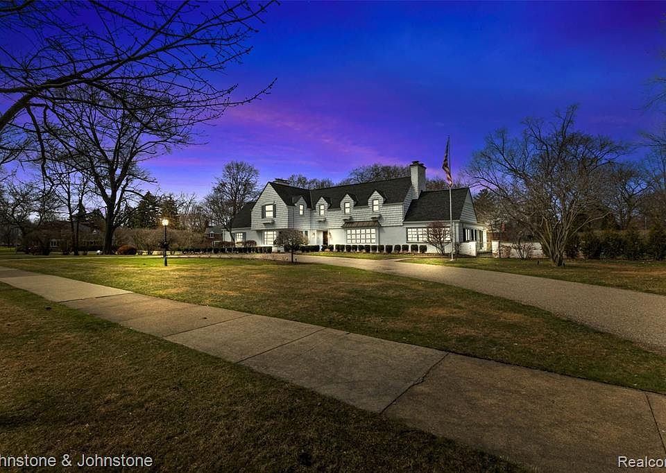 15401 Windmill Pointe Dr, Grosse Pointe Park, MI 48230 | Zillow