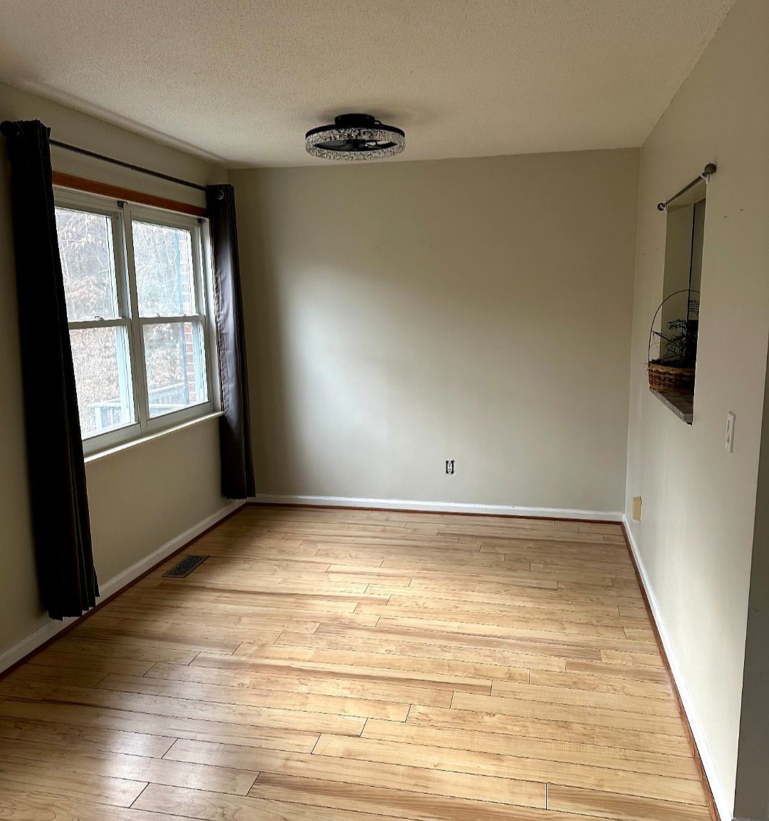 21 Chestnut Dr, Norris, TN 37828 | Zillow