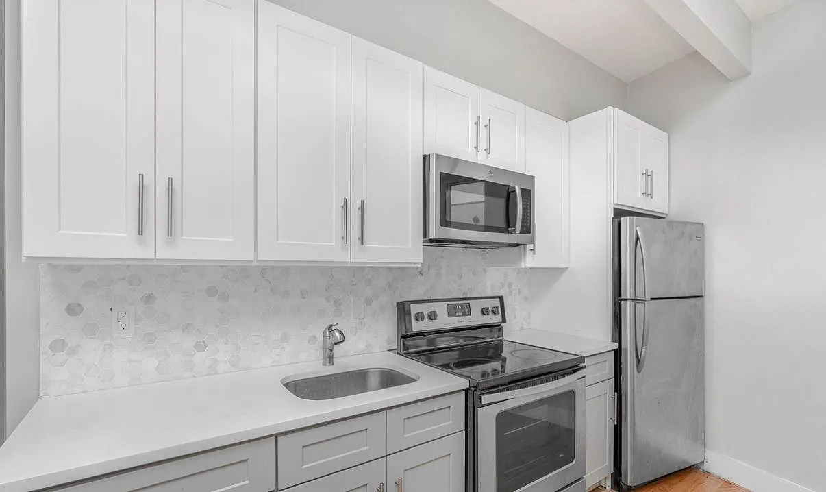 314 Park Avenue #2A in Clinton Hill, Brooklyn | StreetEasy