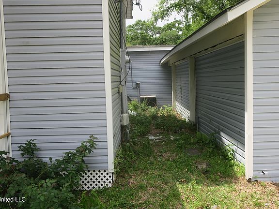 3519 Azalea St, Moss Point, MS 39563 | MLS #4078667 | Zillow