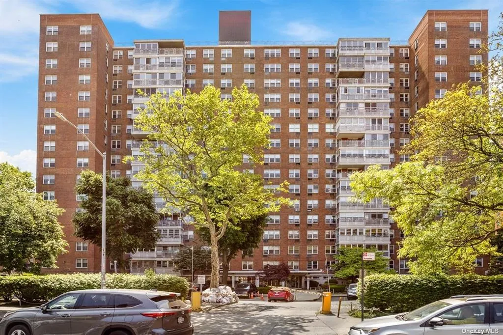 43-10 Kissena Boulevard #15N in Flushing, Queens | StreetEasy
