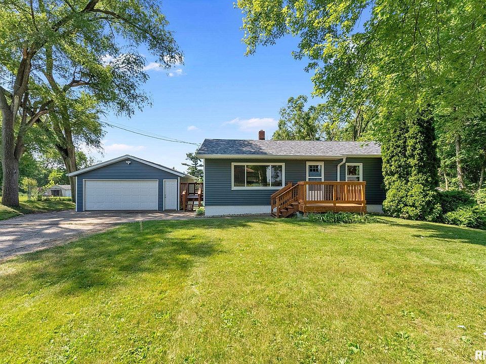2705 W 47th St, Davenport, IA 52806 | Zillow