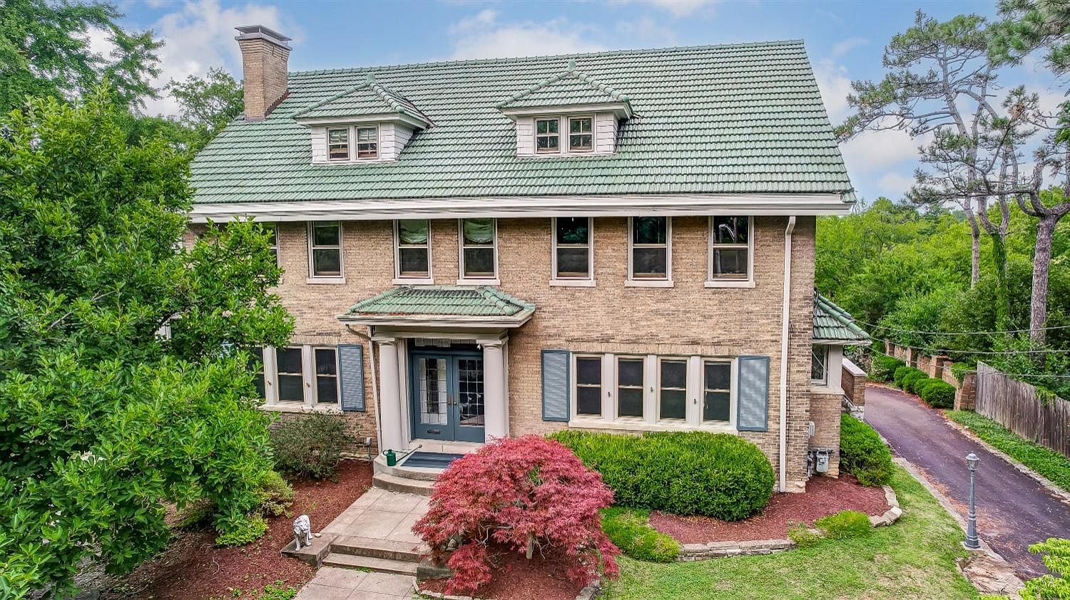 718 Clinton Springs Ave, Cincinnati, OH 45229 | Zillow