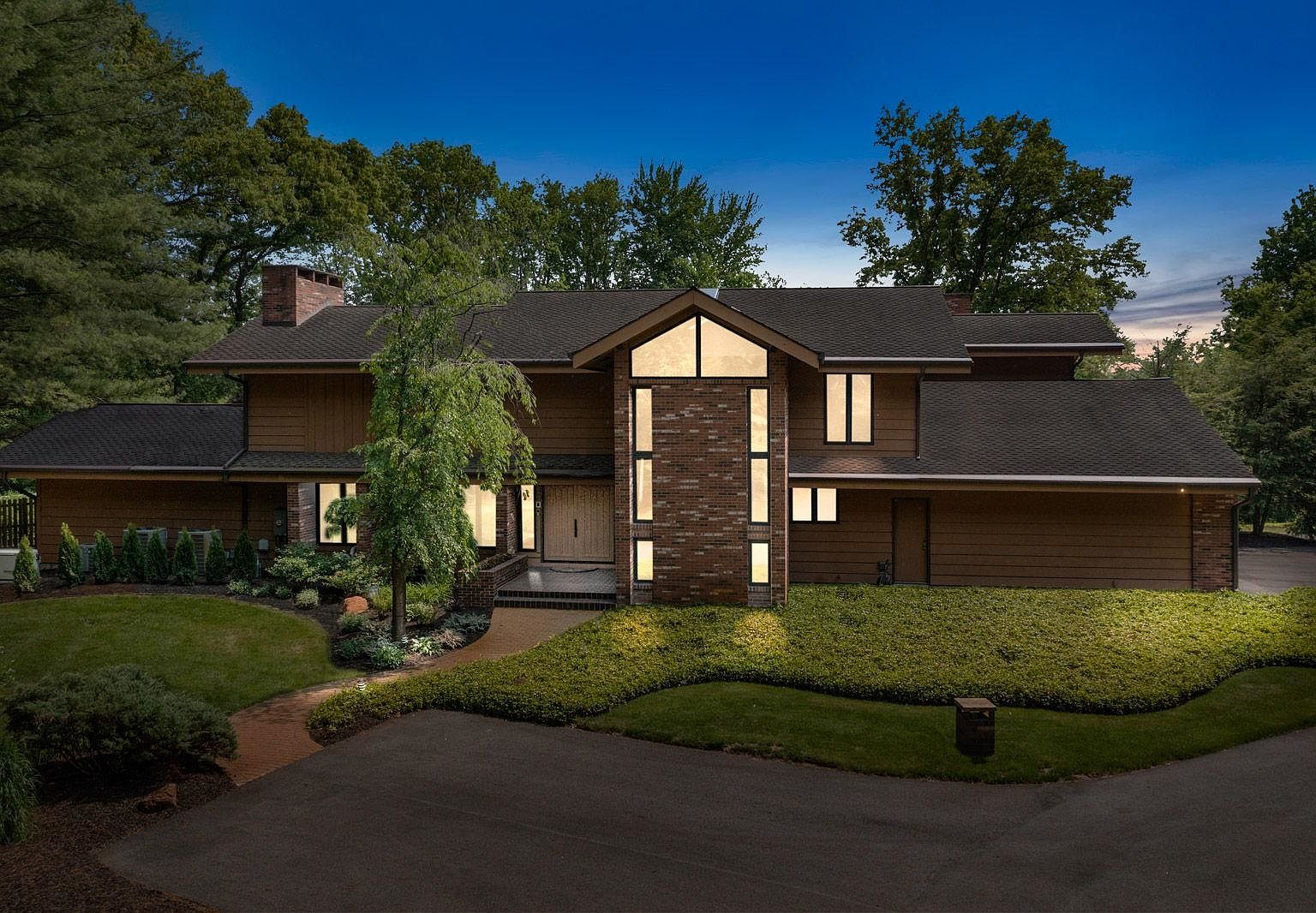 53832 Crystal Creek Ln, Elkhart, IN 46514 | MLS #202405222 | Zillow