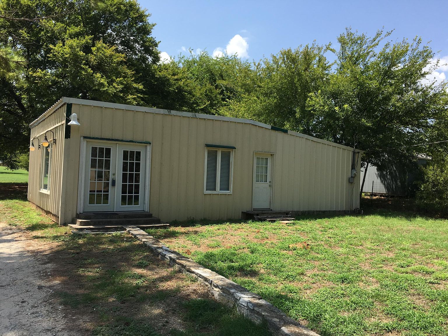 1215 County Road 315, Rainbow, TX 76077 | Zillow