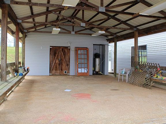 379 Yarbro Harbor Dr, Decaturville, TN 38329 | Zillow