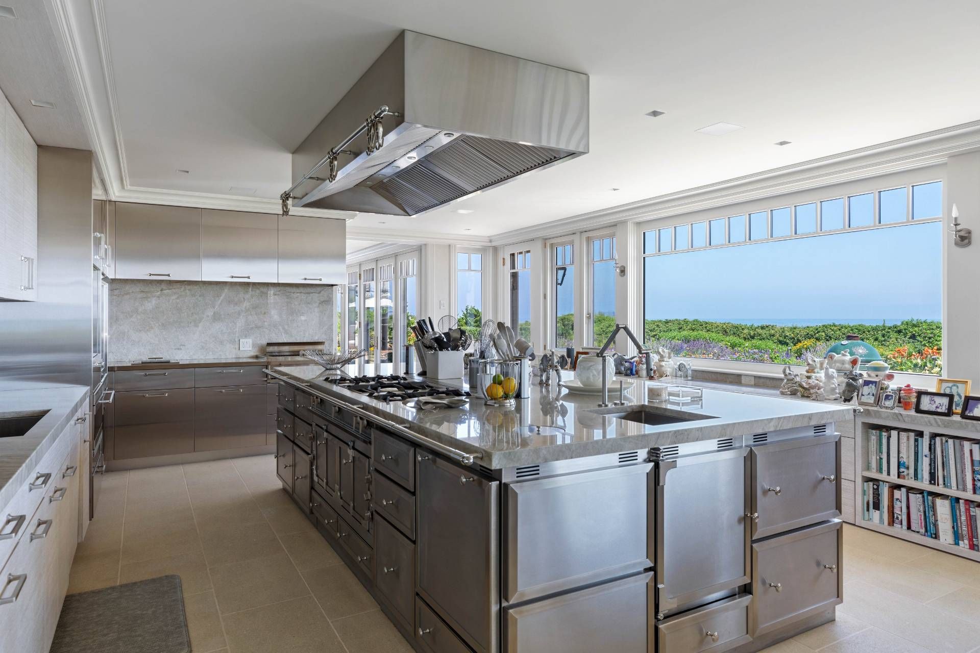 21 Fairfield Pond Ln, Sagaponack, NY 11962 | Out East