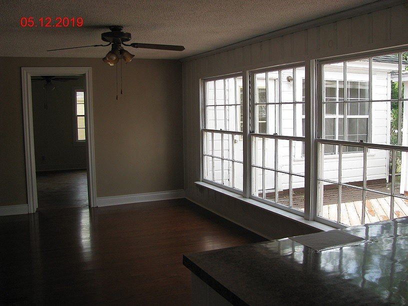 722 S Prairieville St, Athens, TX 75751 | Zillow