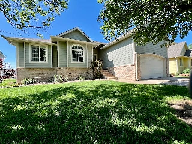 2758 N Beacon Hill Ct, Wichita, KS 67220 | Zillow