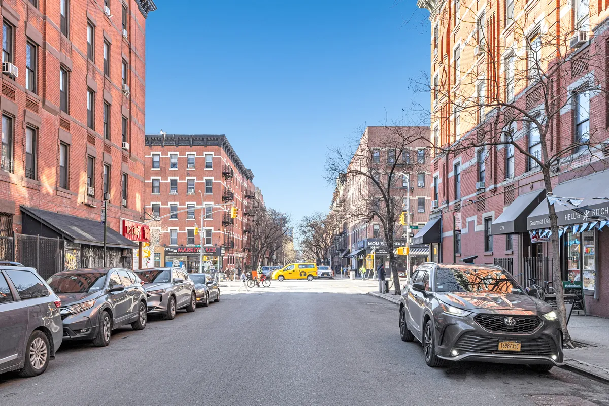 356 West 48th Street #2C in Hell's Kitchen, Manhattan | StreetEasy