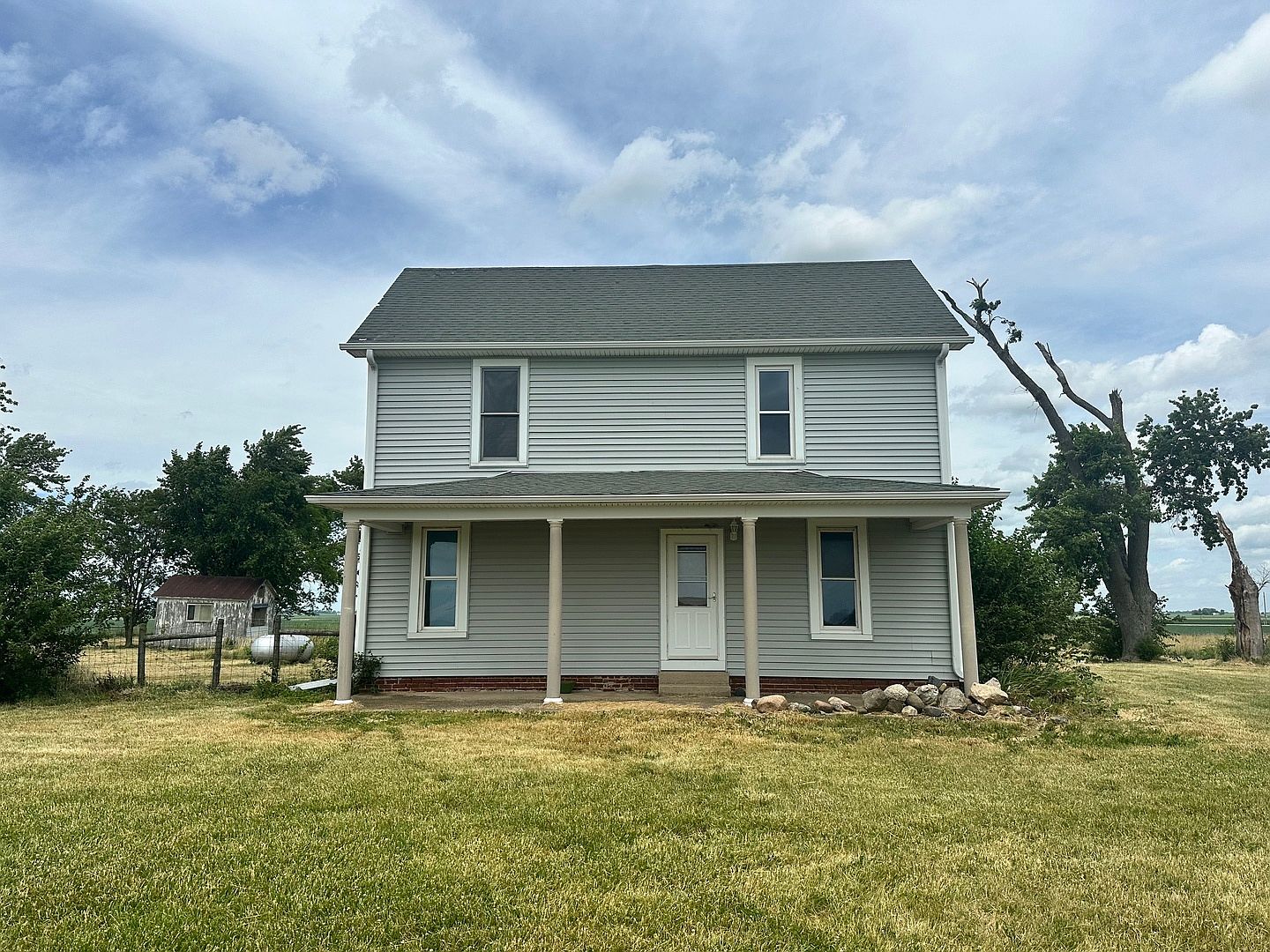 139 County Road 2100 E, Longview, IL 61852 | Zillow