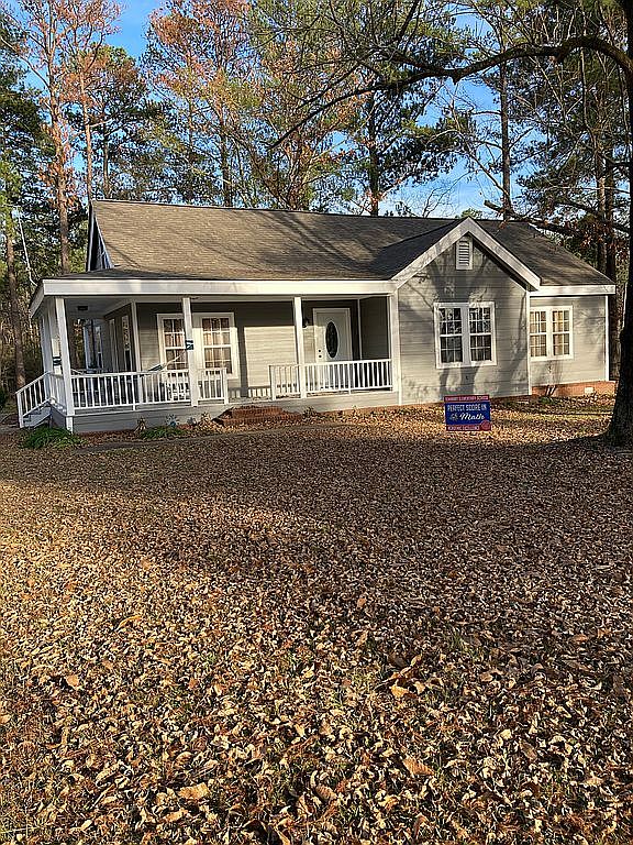 1005 Seminary Williamsburg Rd, Collins, MS 39428 | Zillow