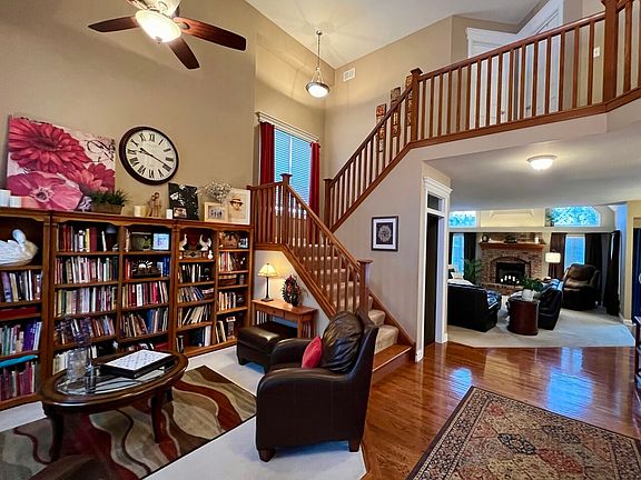 25 Persimmon Ln, South Elgin, IL 60177 | Zillow