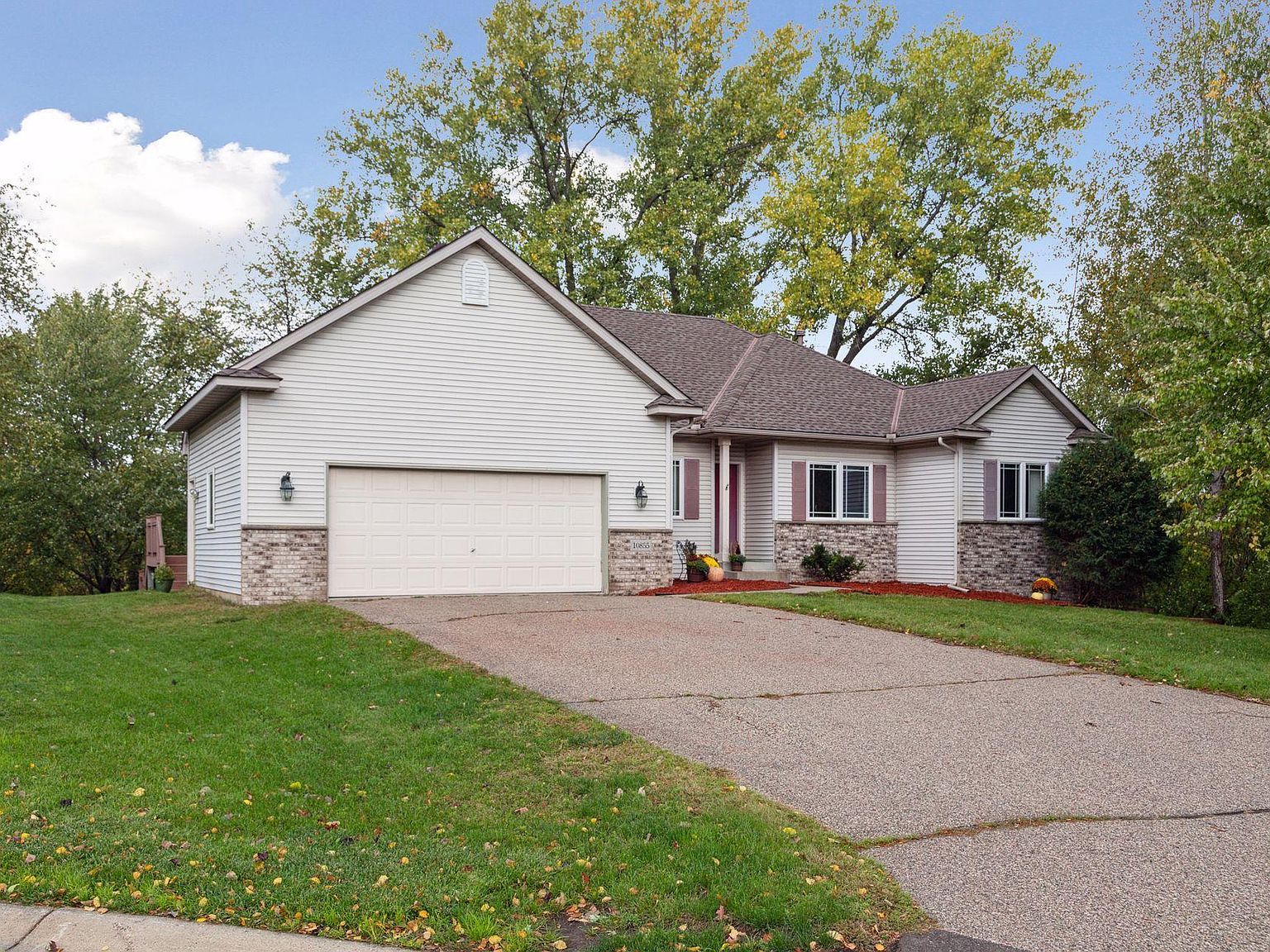 10855 Alison Way, Inver Grove Heights, MN 55077 | MLS #6431962 | Zillow
