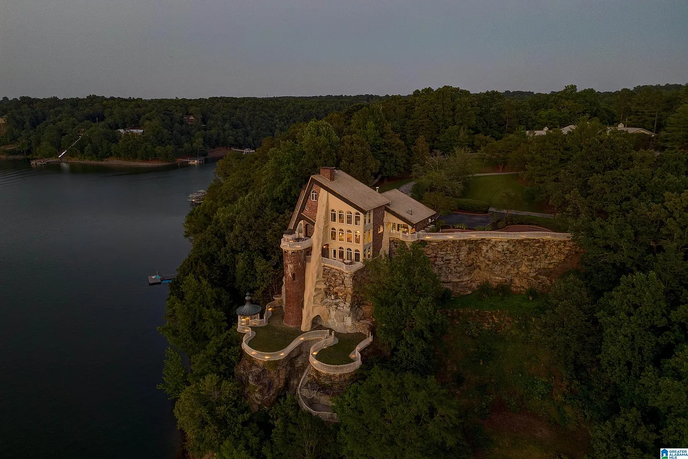 Iconic Lakeside Castle Asks $4.9 Million in Bremen, Alabama | Pricey Pads
