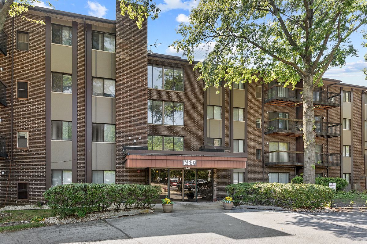 14647 Greenwood Rd APT 109, Dolton, IL 60419 | Zillow