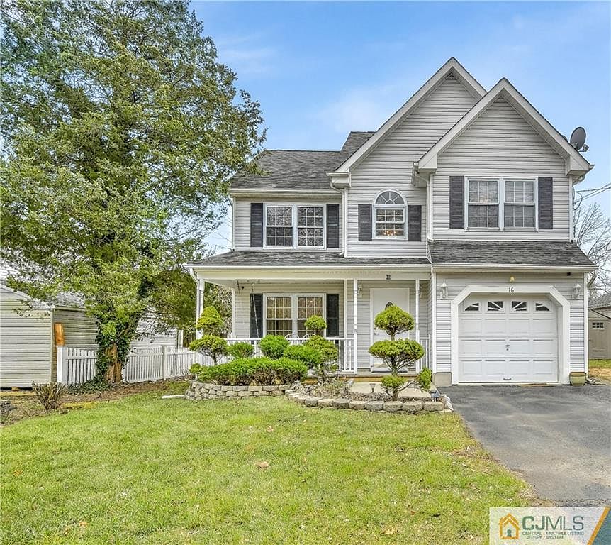 16 Main St, Helmetta, NJ 08828 | Zillow