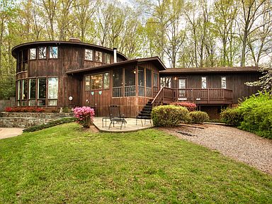 2710 Colt Run Rd, Oakton, VA 22124 | Zillow