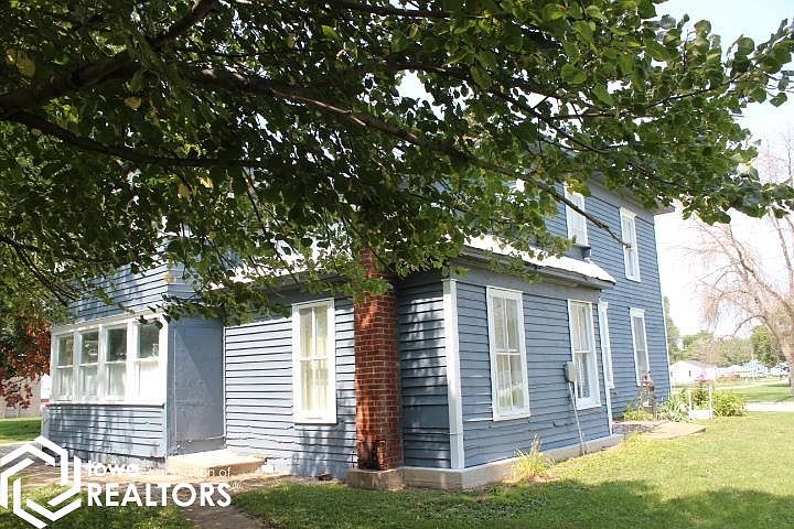 502 Main St, Bristow, IA 50611 | MLS #6310822 | Zillow