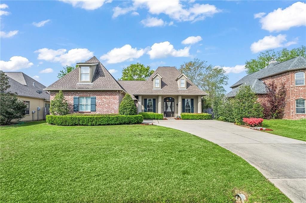 369 Chateau Sonesta, Mandeville, LA 70471 | MLS #2464615 | Zillow