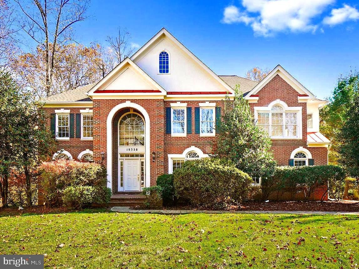 19328 Cissel Manor Dr, Poolesville, MD 20837 | Zillow